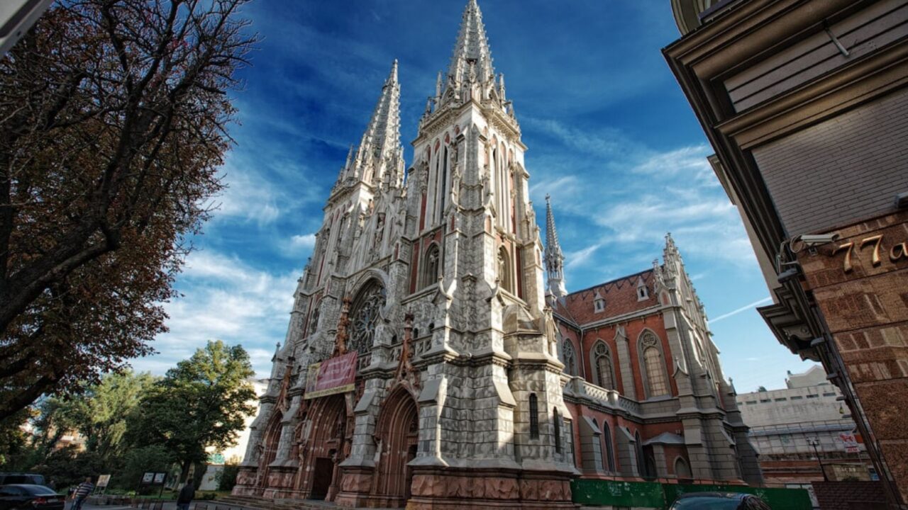 Top Architectural Features of St. Nicholas Cathedral