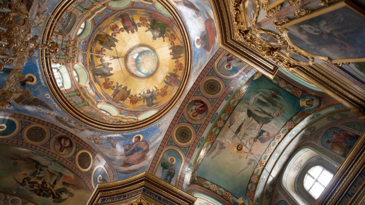 Navigating the Architecture of Russian Orthodox Churches